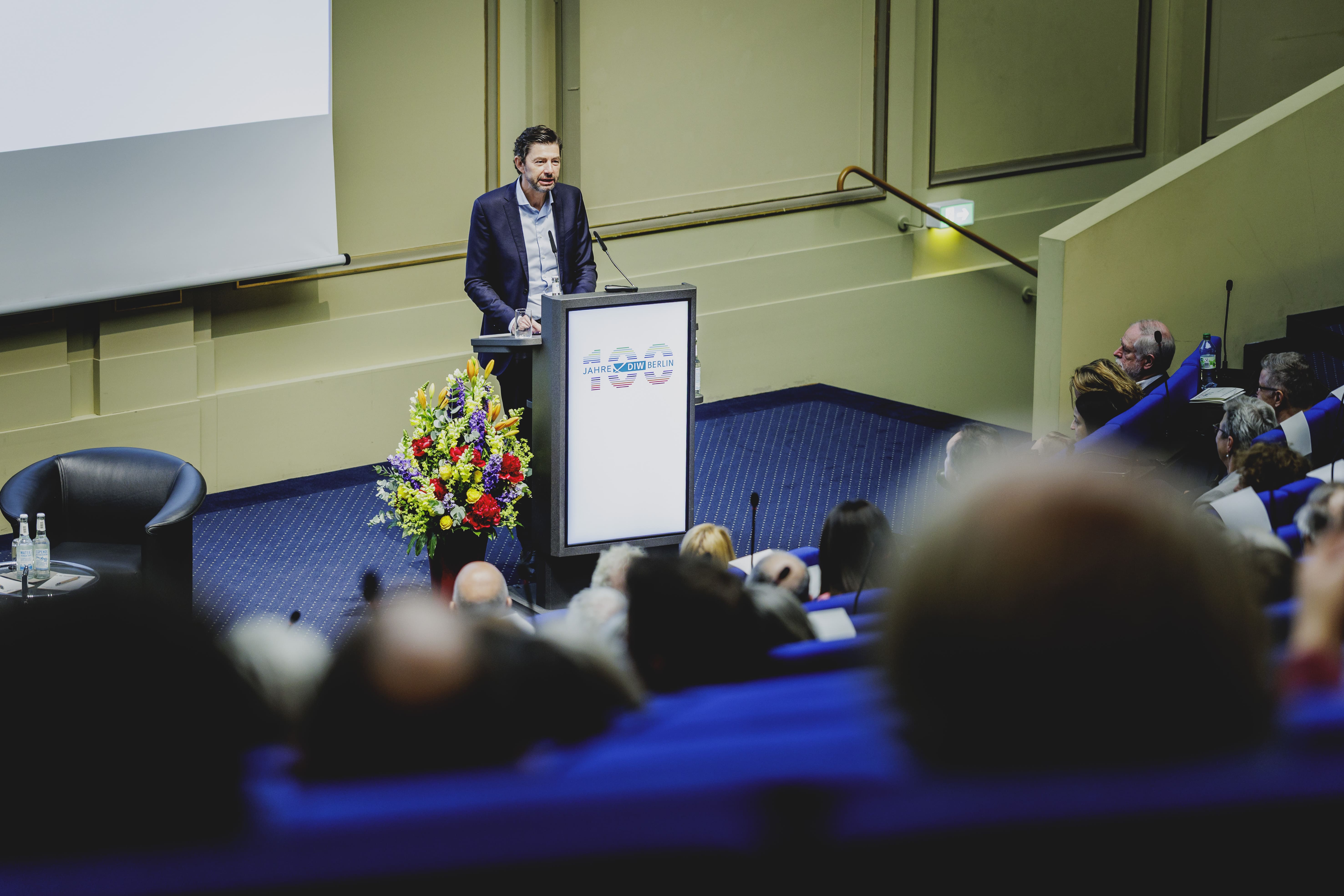 DIW Berlin: 100 Jahre DIW Berlin